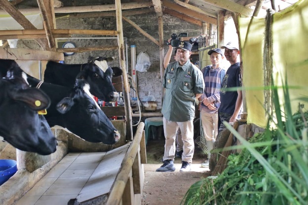 Pj. Bupati Subang Berkunjung Ke Desa Wisata Cisaat. Ini Keistimewaannya ...