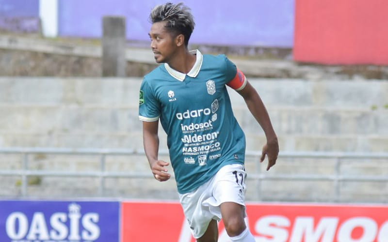 Mantan Striker Persis Solo Muhammad Isa Gabung Persikas Subang ...